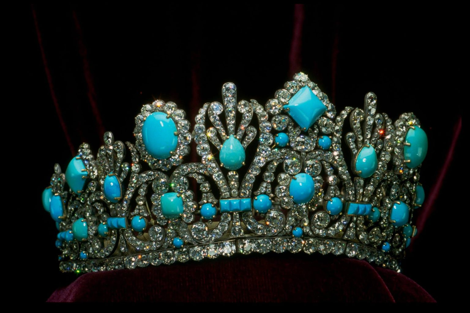 The Most Famous Jewels in the World - Sewelo