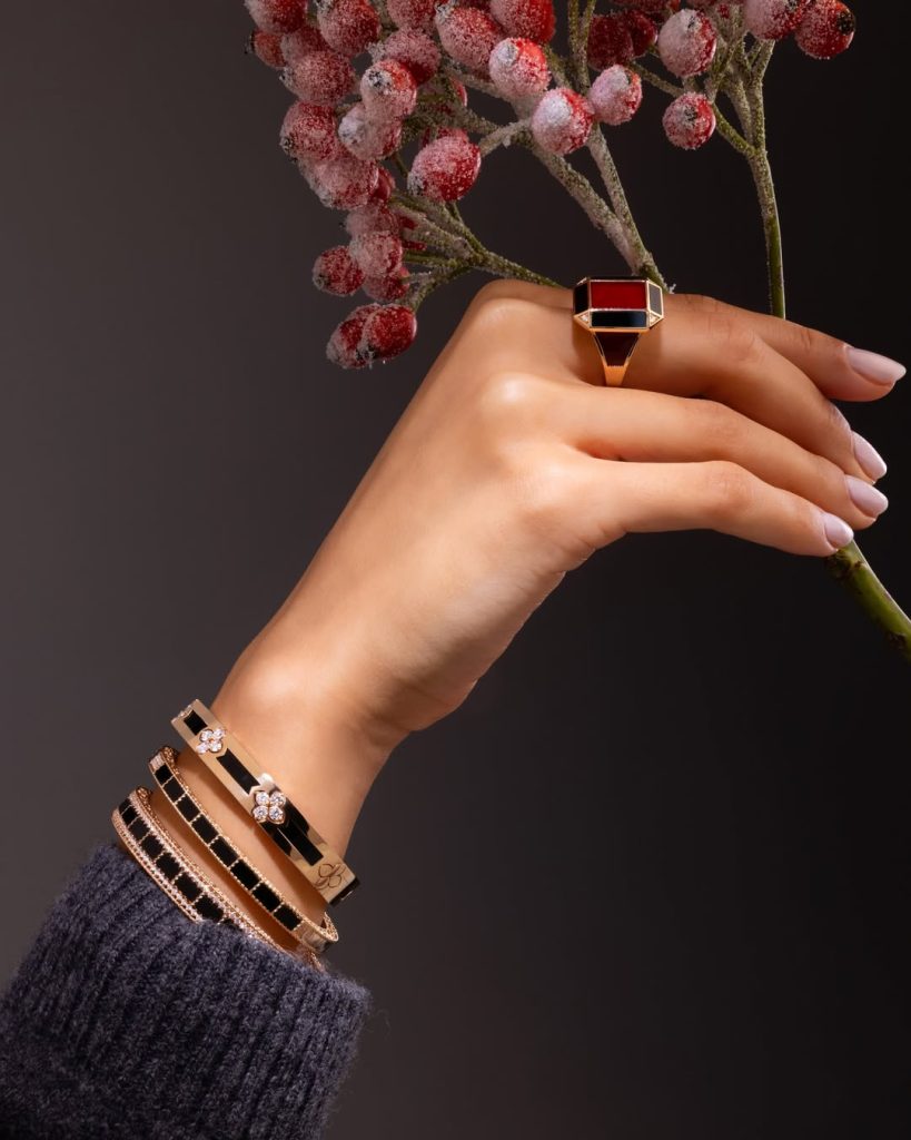 10 Cartier Love Bracelet Alternatives To Collect - Sewelo